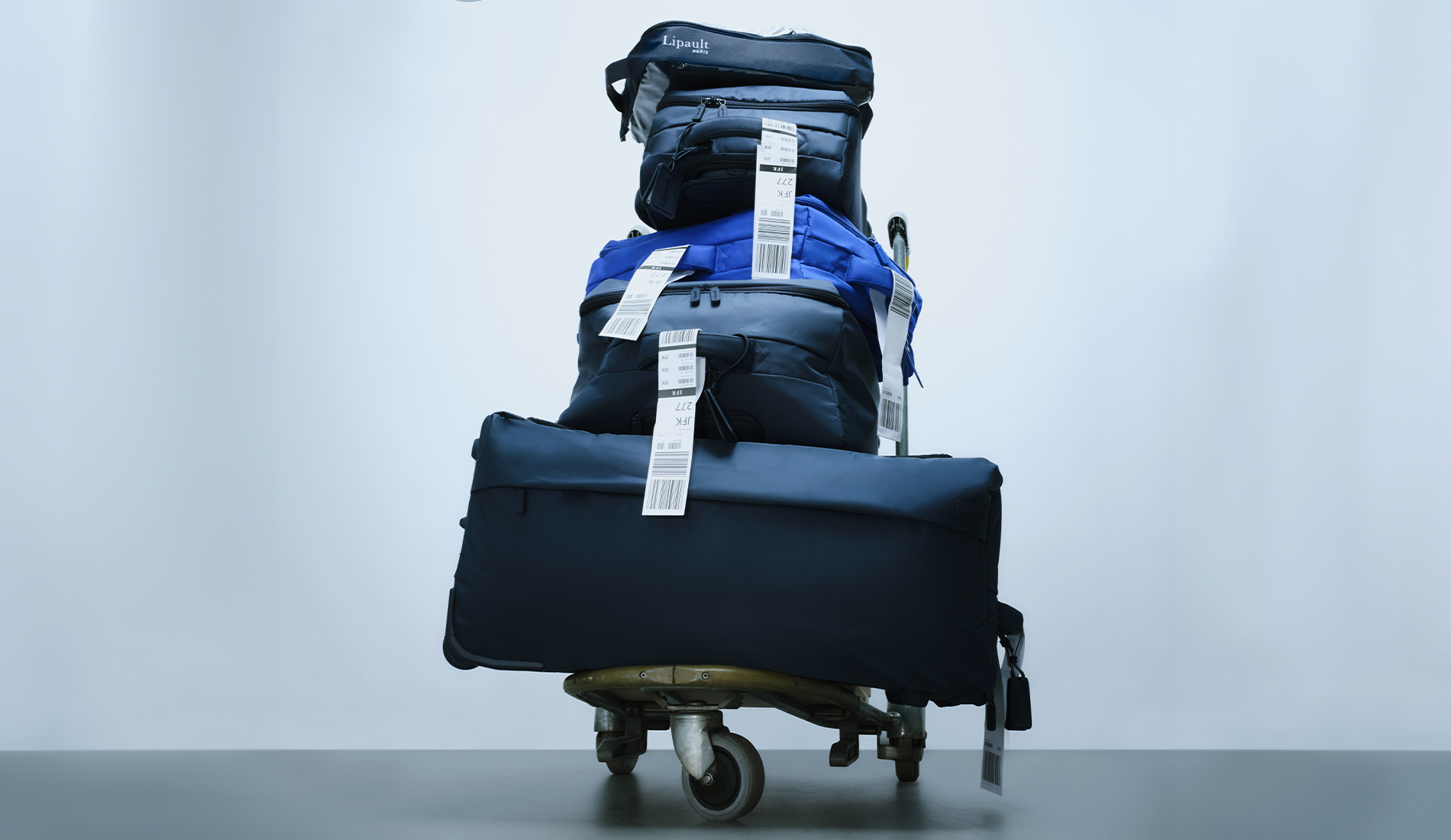 Foldable collection - Innovative and lightweight cases | Lipault